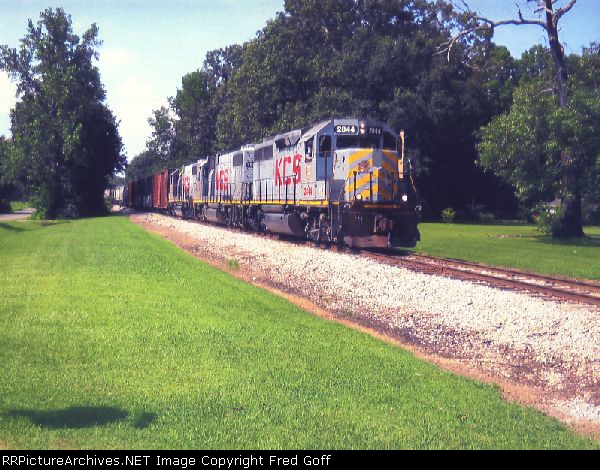 KCS 2844 North bound for Corinth,Mississippi